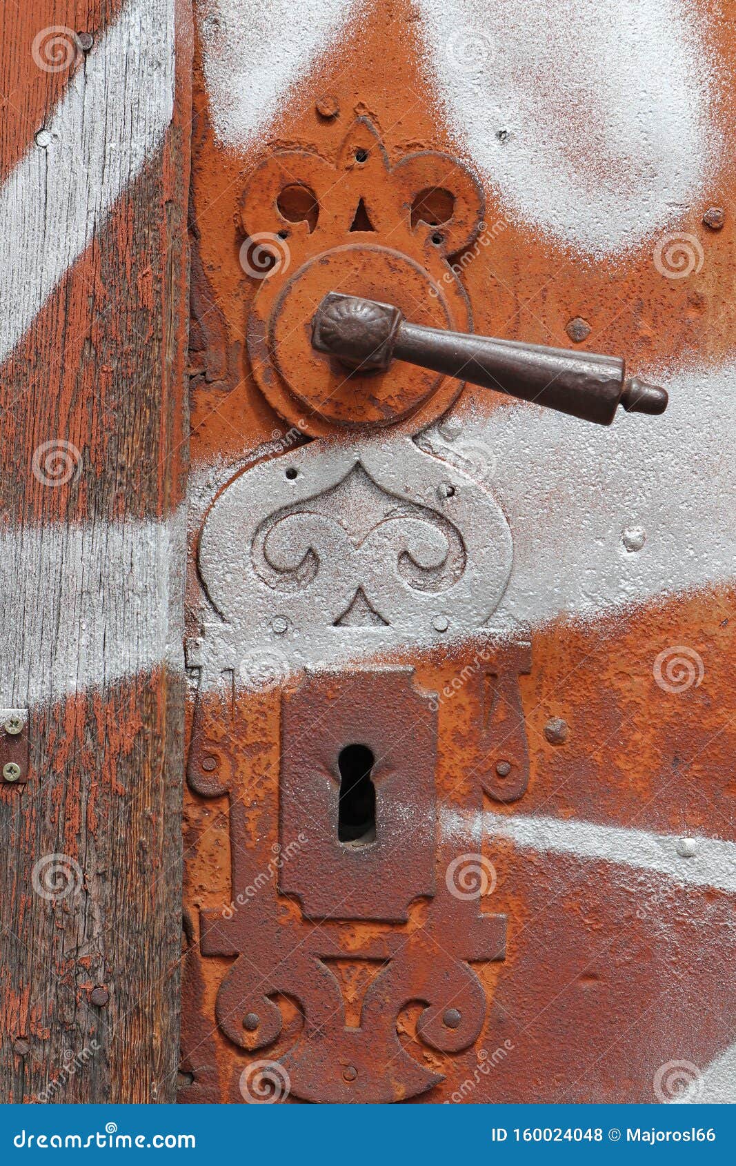 Old Rusty Door Handle and Door Stock Photo - Image of closed, rusty ...