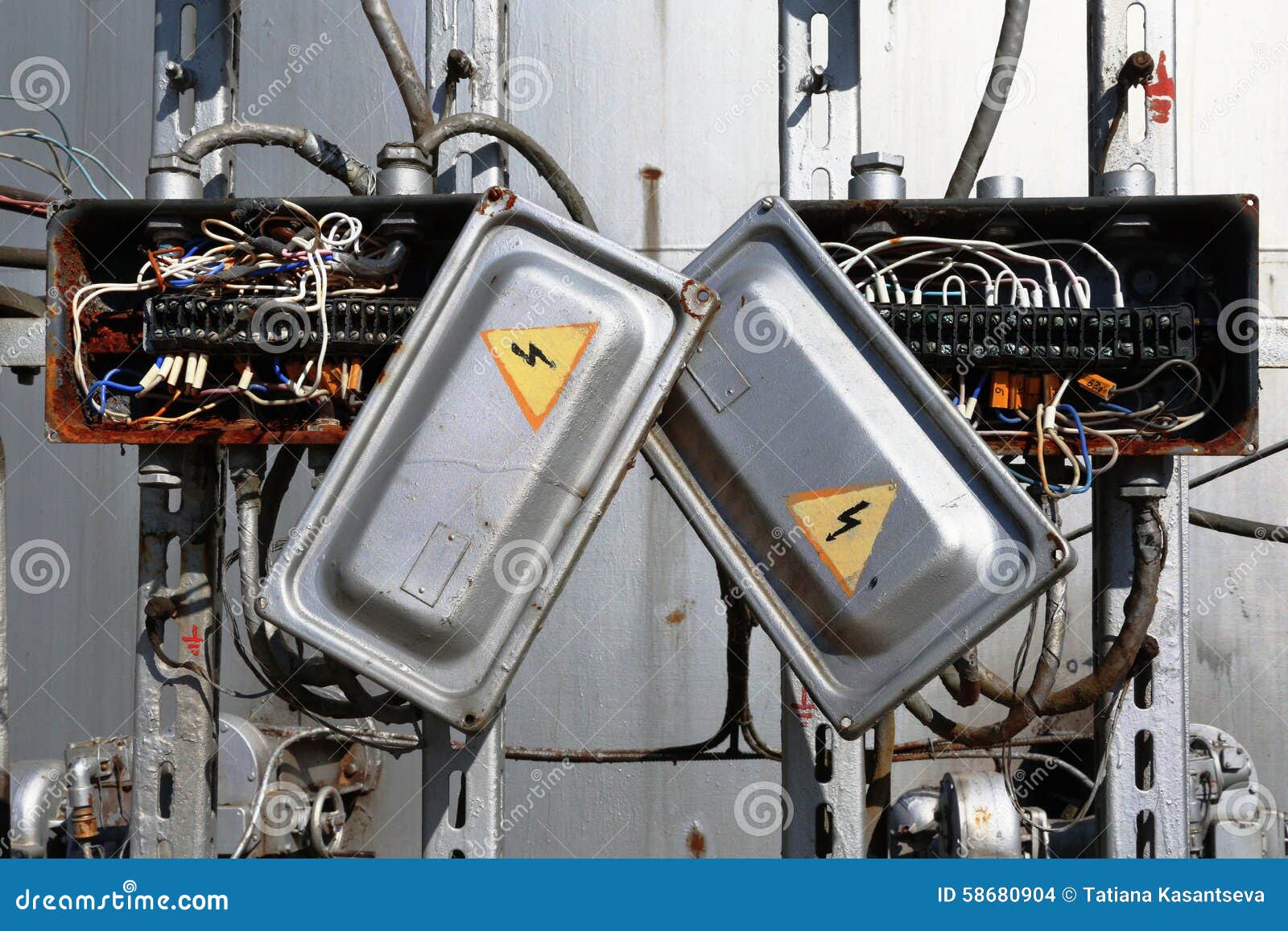 269 Rust Circuit Board Photos - Free & Royalty-Free Stock Photos from ...