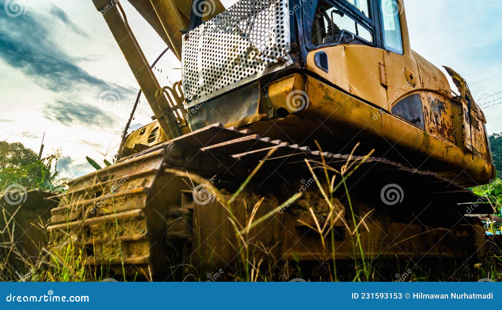 Old rusty excavator wreck stock image. Image of machinery - 231593153