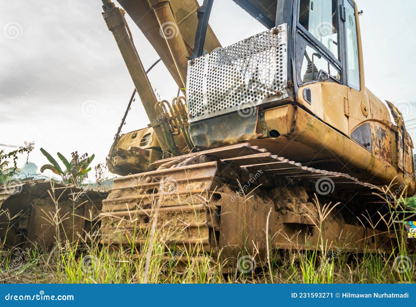 Old rusty excavator wreck stock image. Image of engine - 231593271