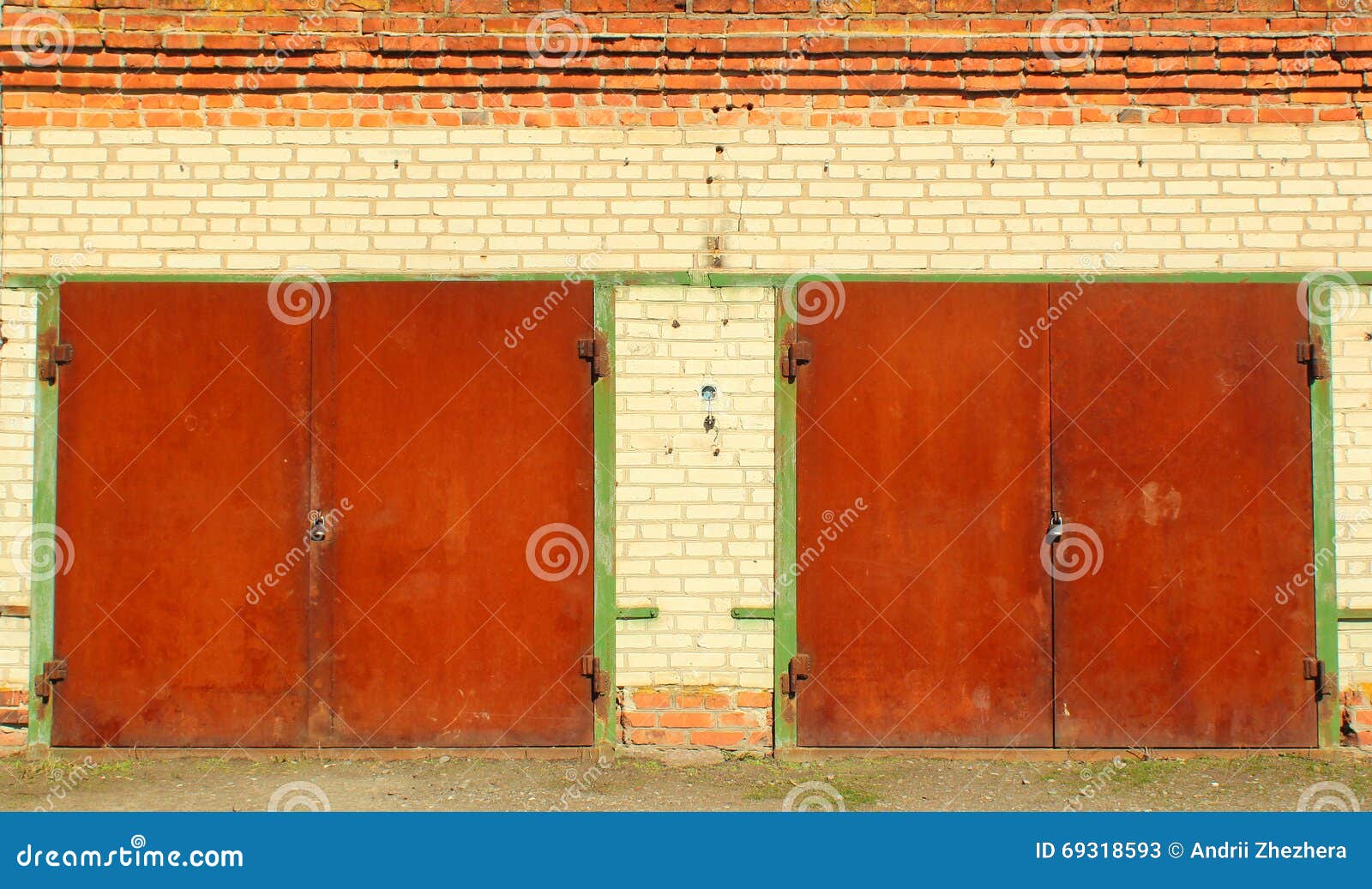 Six Garage Gates Stock Photography | CartoonDealer.com #79698242