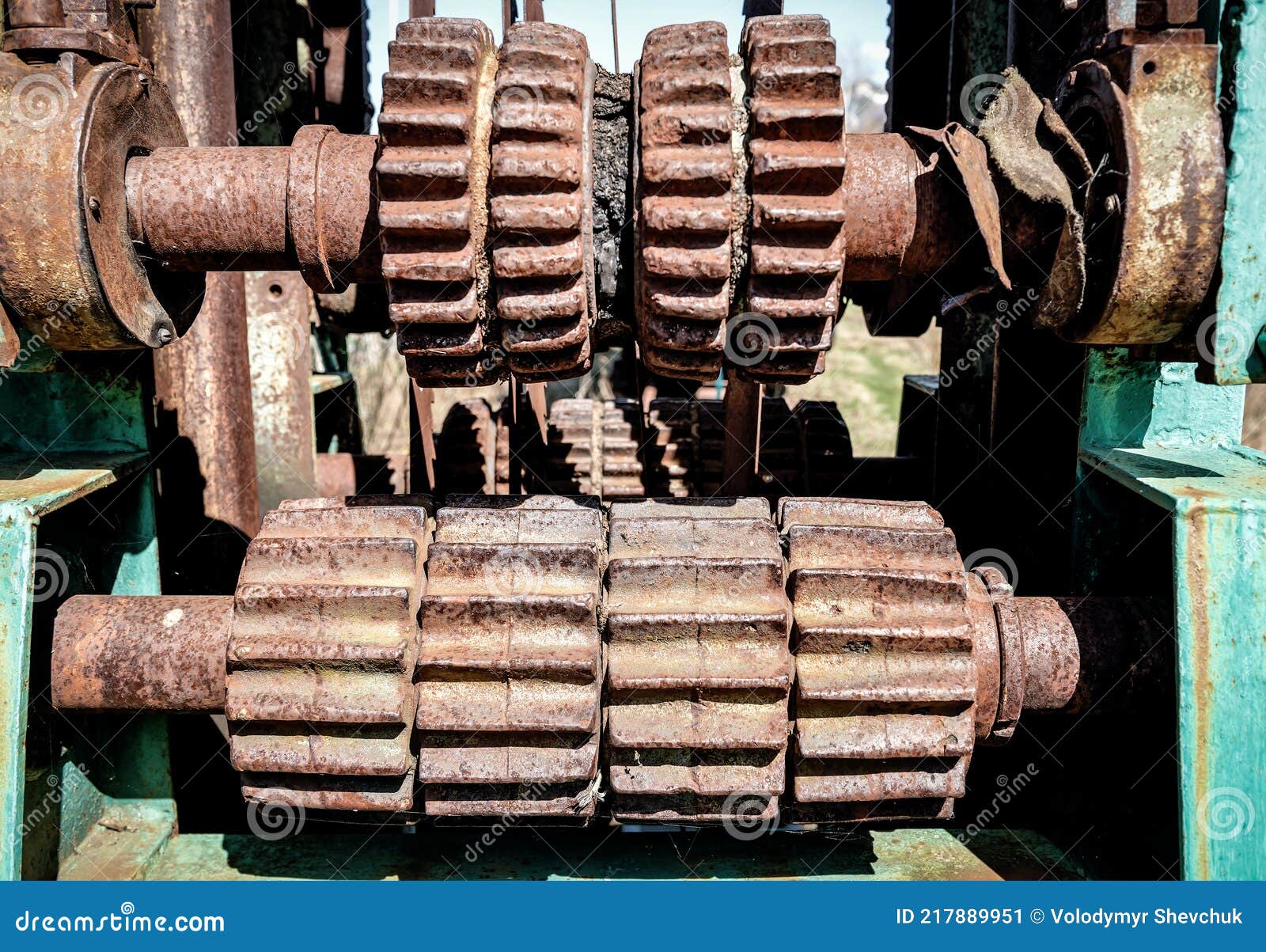 Very old and rusty gears stock image. Image of retro - 217889951