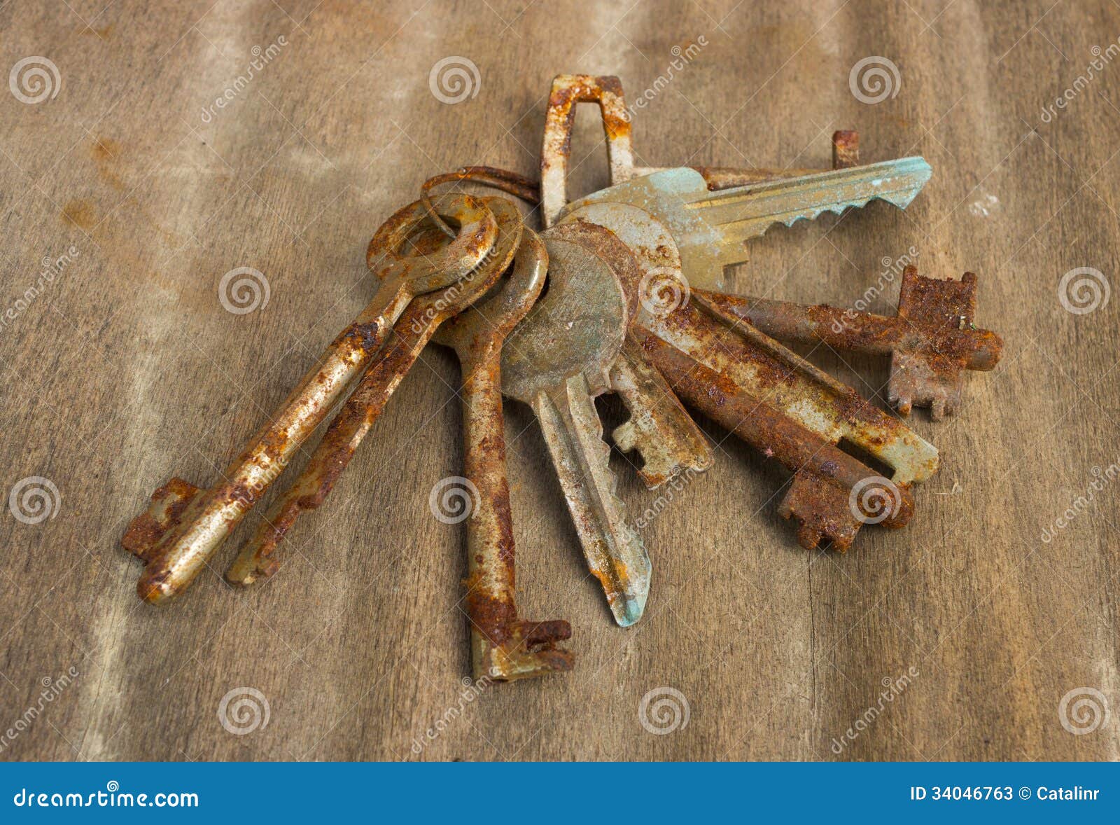 Old rusty keys stock image. Image of metallic, grunge - 34046763