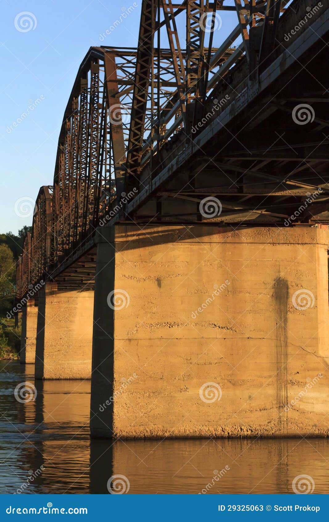 Old Rusty Metal Bridge stock image. Image of structure - 29325063