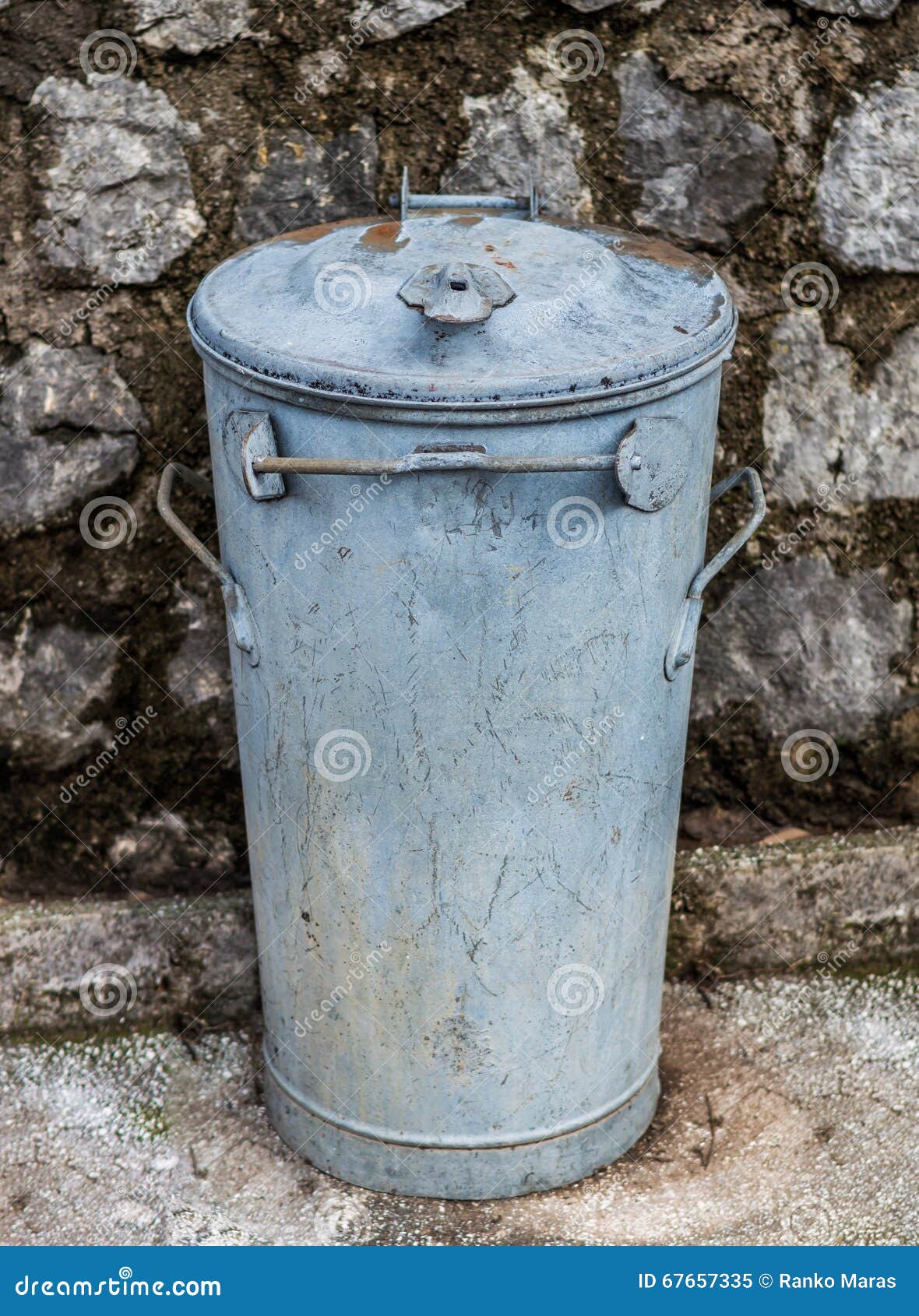 Old Rusty Metal Garbage Bin Stock Image - Image of rubbish ...