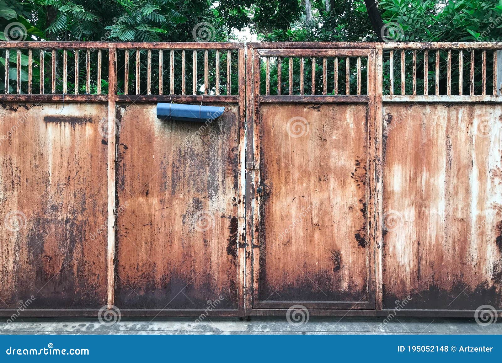 Old rusty metal house gate stock photo. Image of brown - 195052148