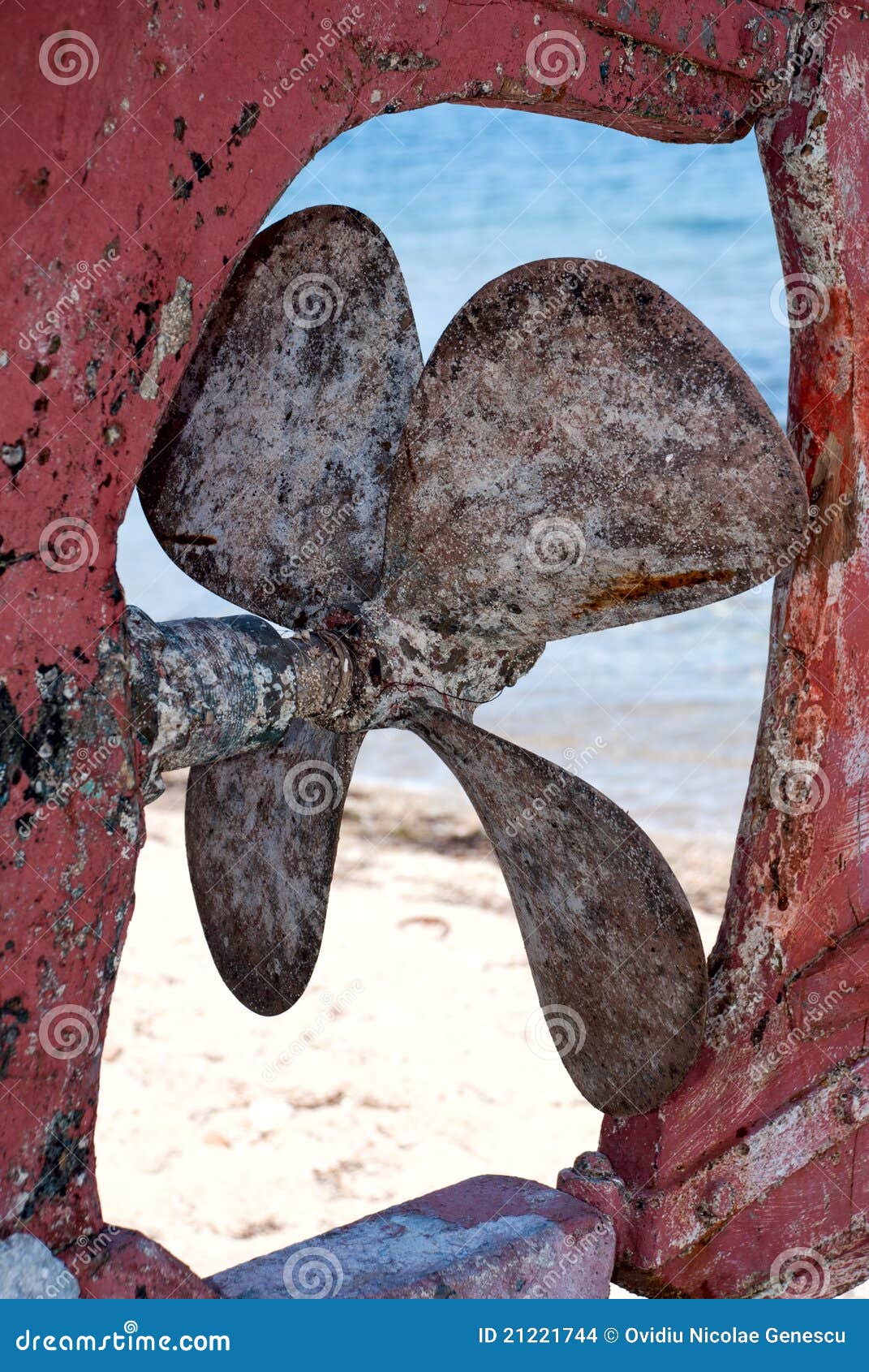 Old rusty propeller stock photo. Image of prop, motorboat - 21221744