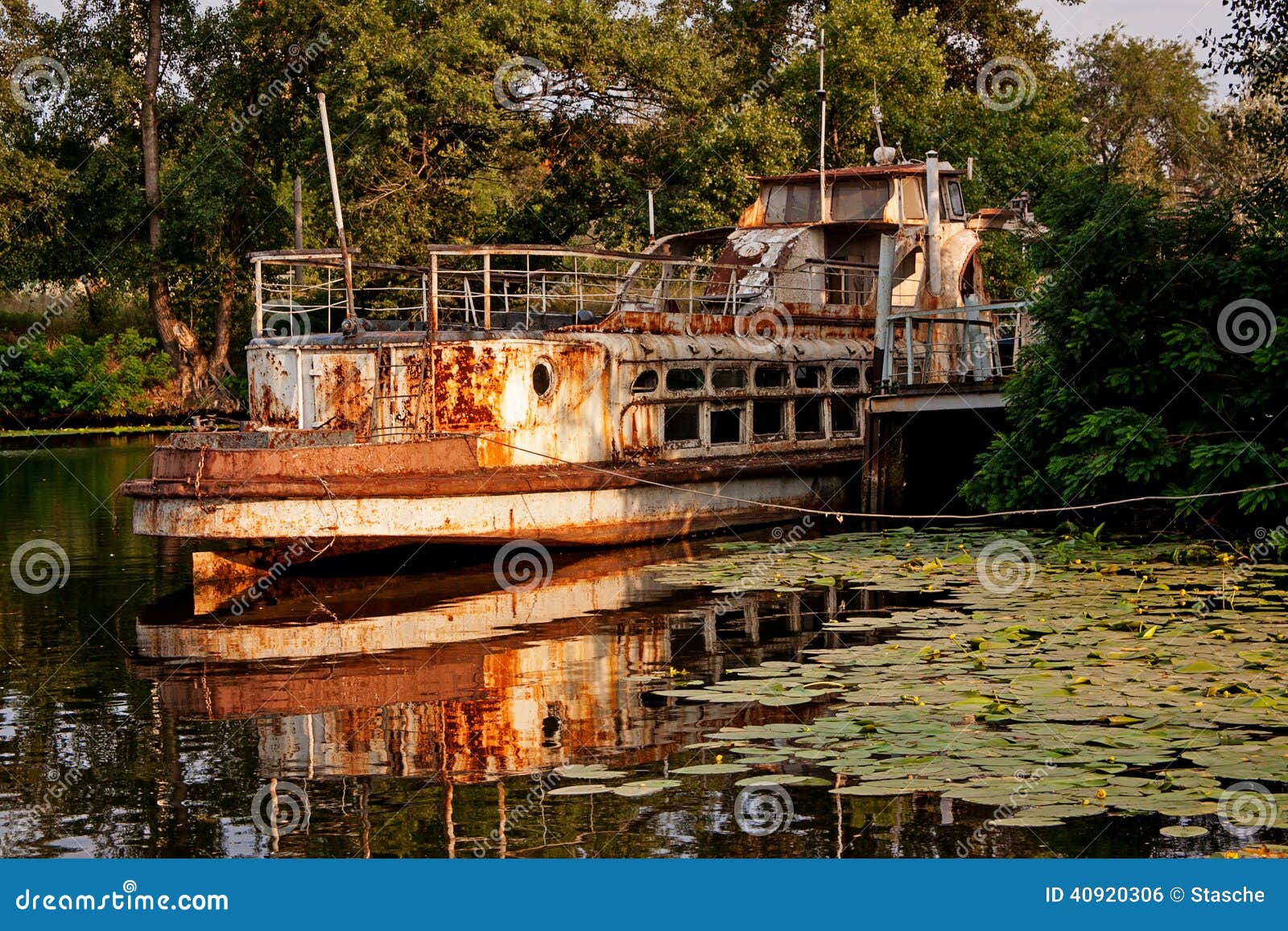 Old rusty ship stock photo. Image of container, fitness - 40920306