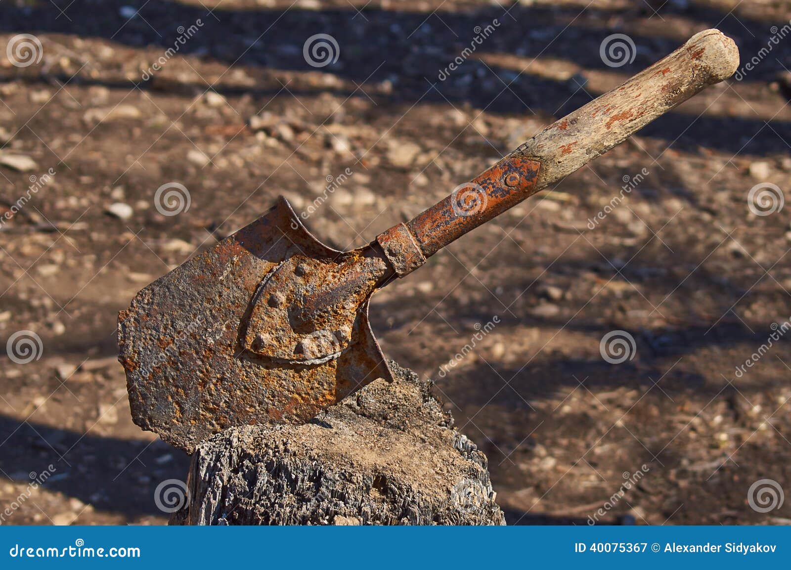 Old rusty shovel soldier . stock image. Image of grass - 40075367