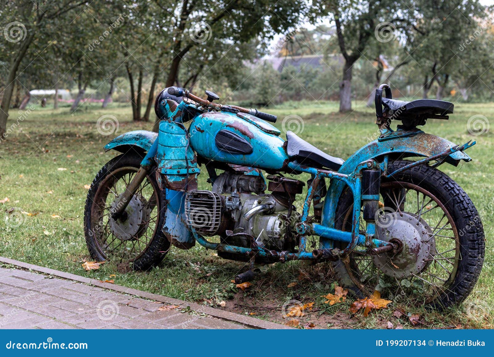 Old, Rusty Soviet Motorcycle Editorial Stock Image - Image of field ...