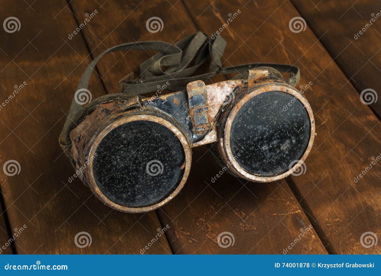 Old Rusty Steampunk Goggles Stock Photo - Image of rusty, goggles: 74001878