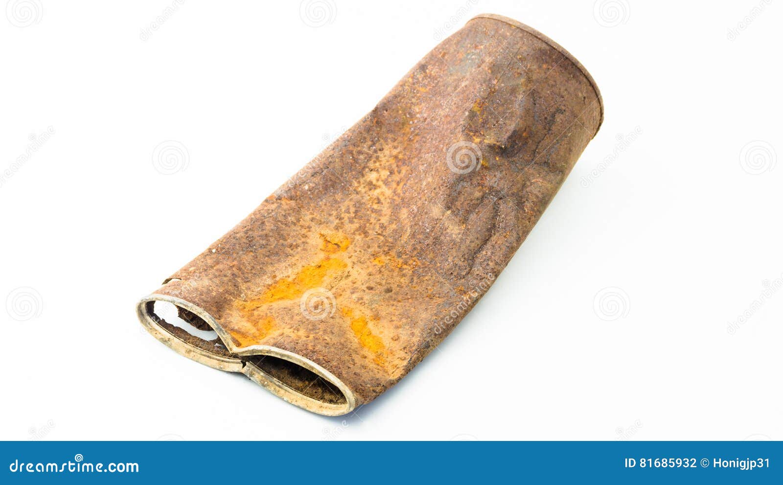 Old rusty tin can stock photo. Image of distorted, discard - 81685932