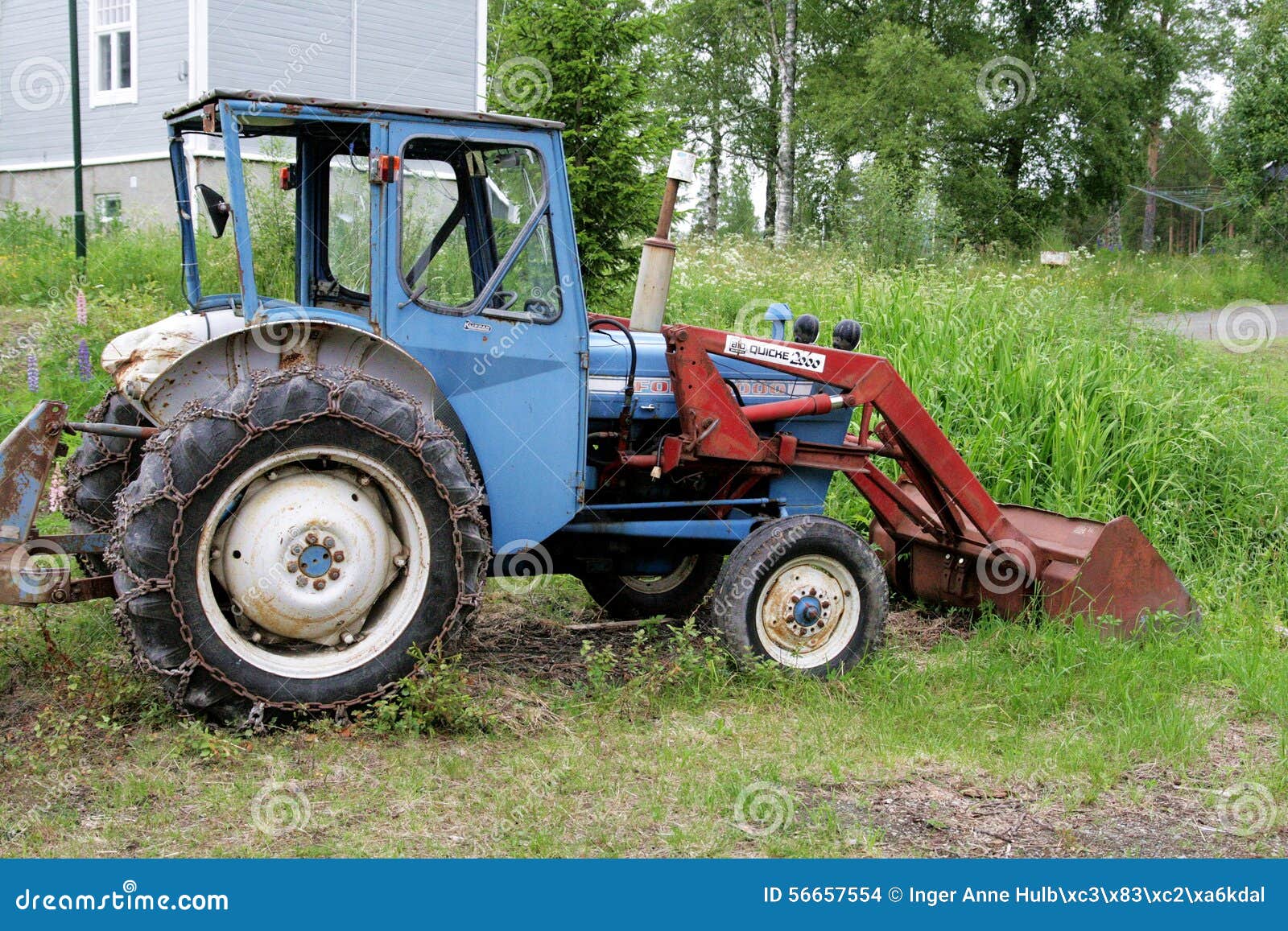 Old rusty tractor editorial stock image. Image of summer - 56657554
