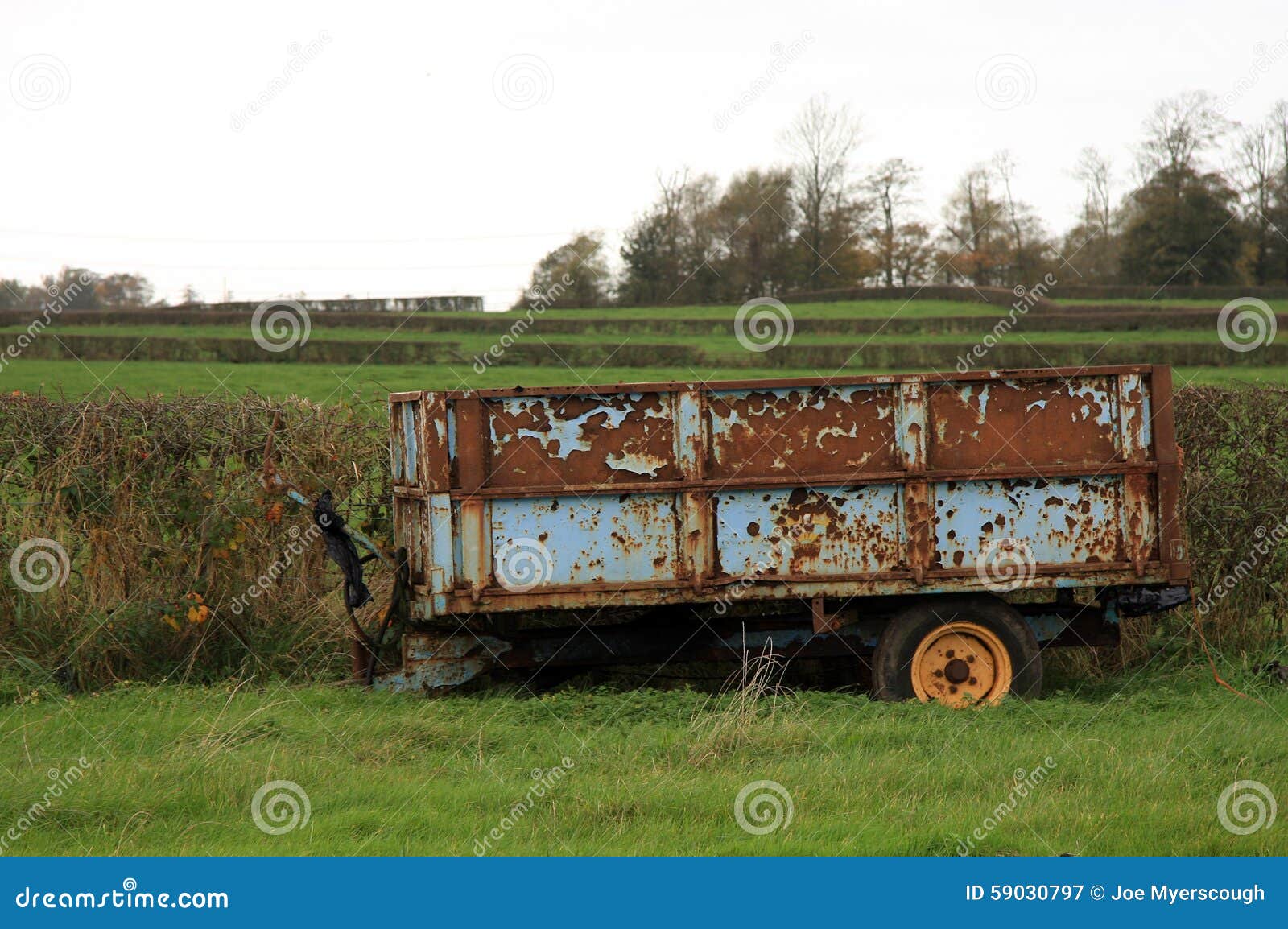 Old Rusty Trailer in a Field Stock Image - Image of rotton, rust: 59030797