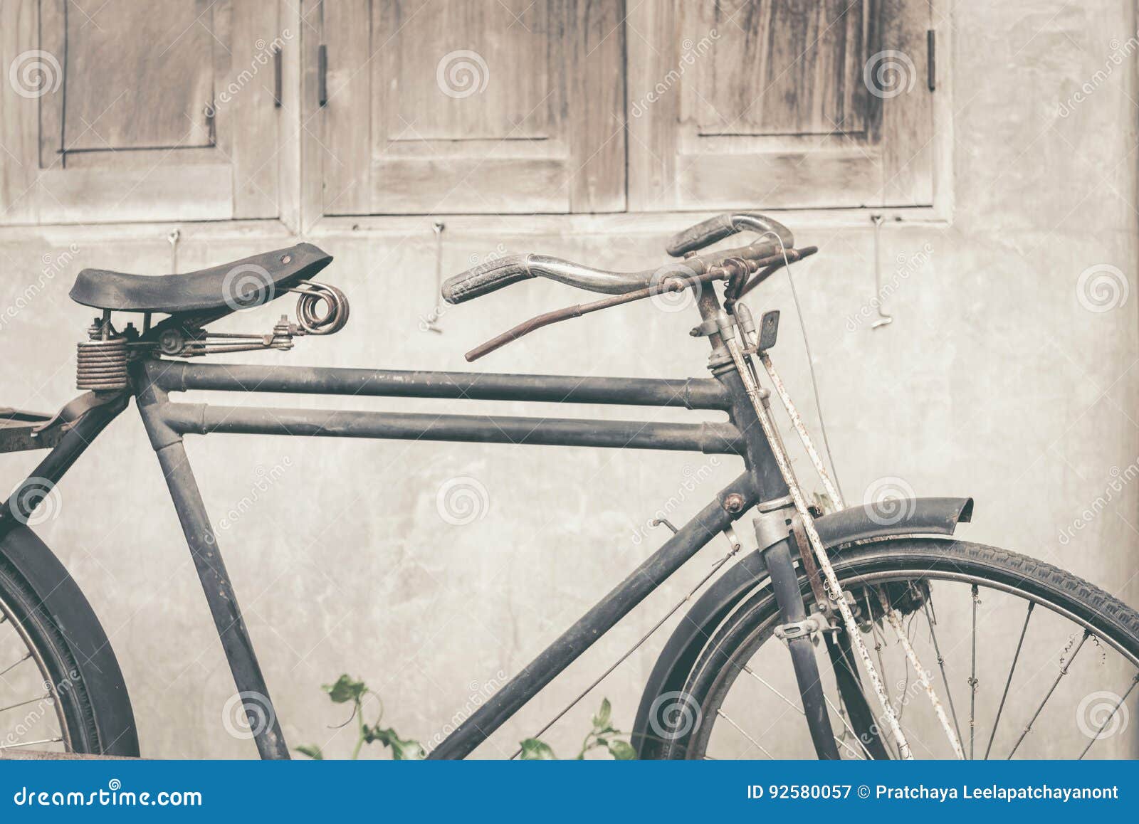 Old Rusty Vintage Bicycle Standing Stock Image - Image of color, style ...