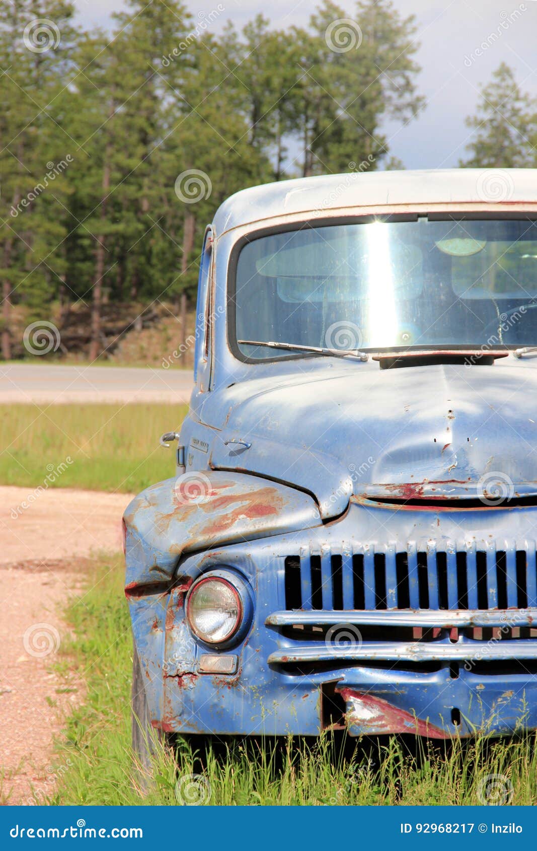 Old rusty vintage car stock image. Image of tree, truck - 92968217