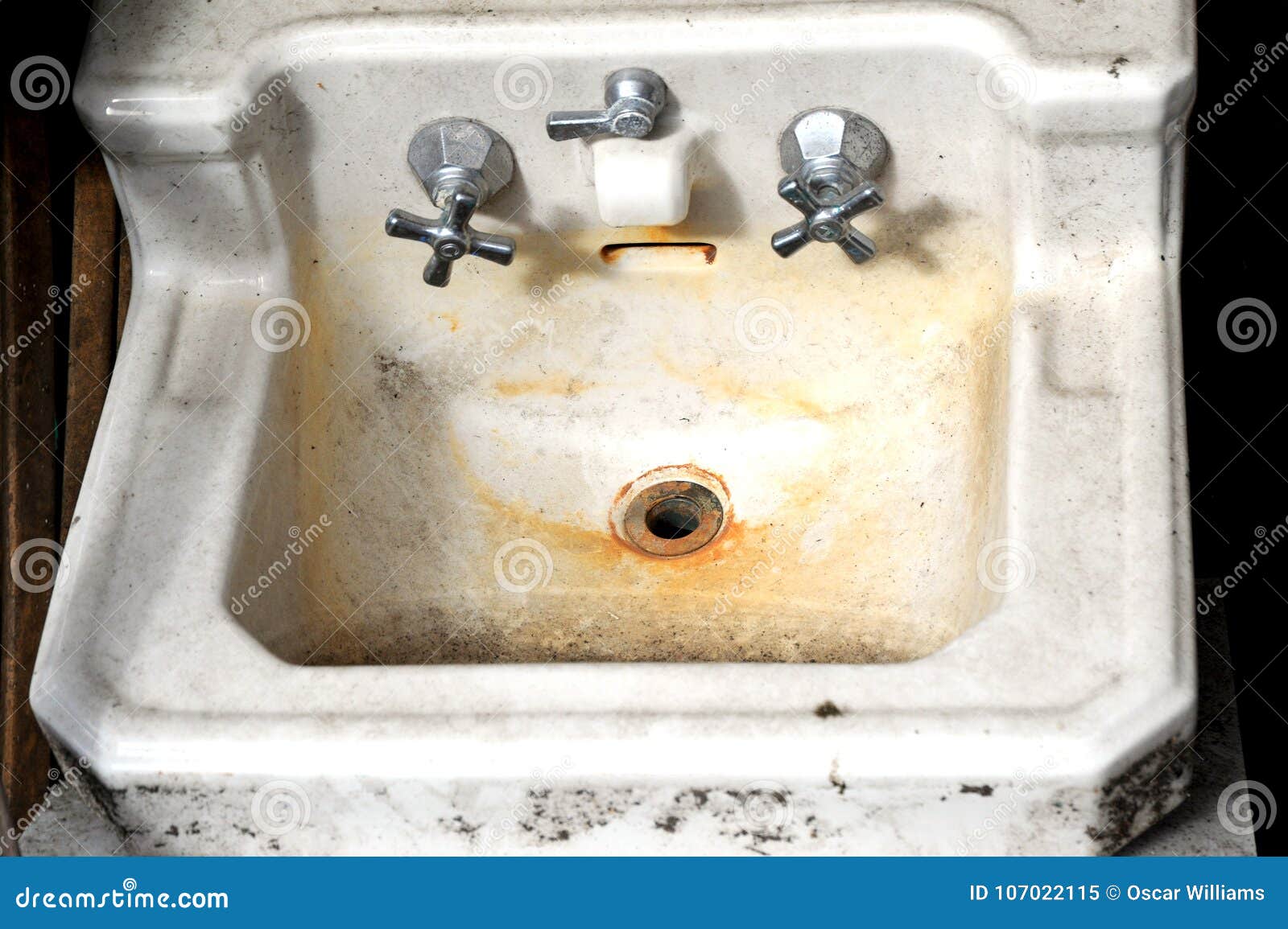Old rusty wash basin. stock image. Image of unclean - 107022115