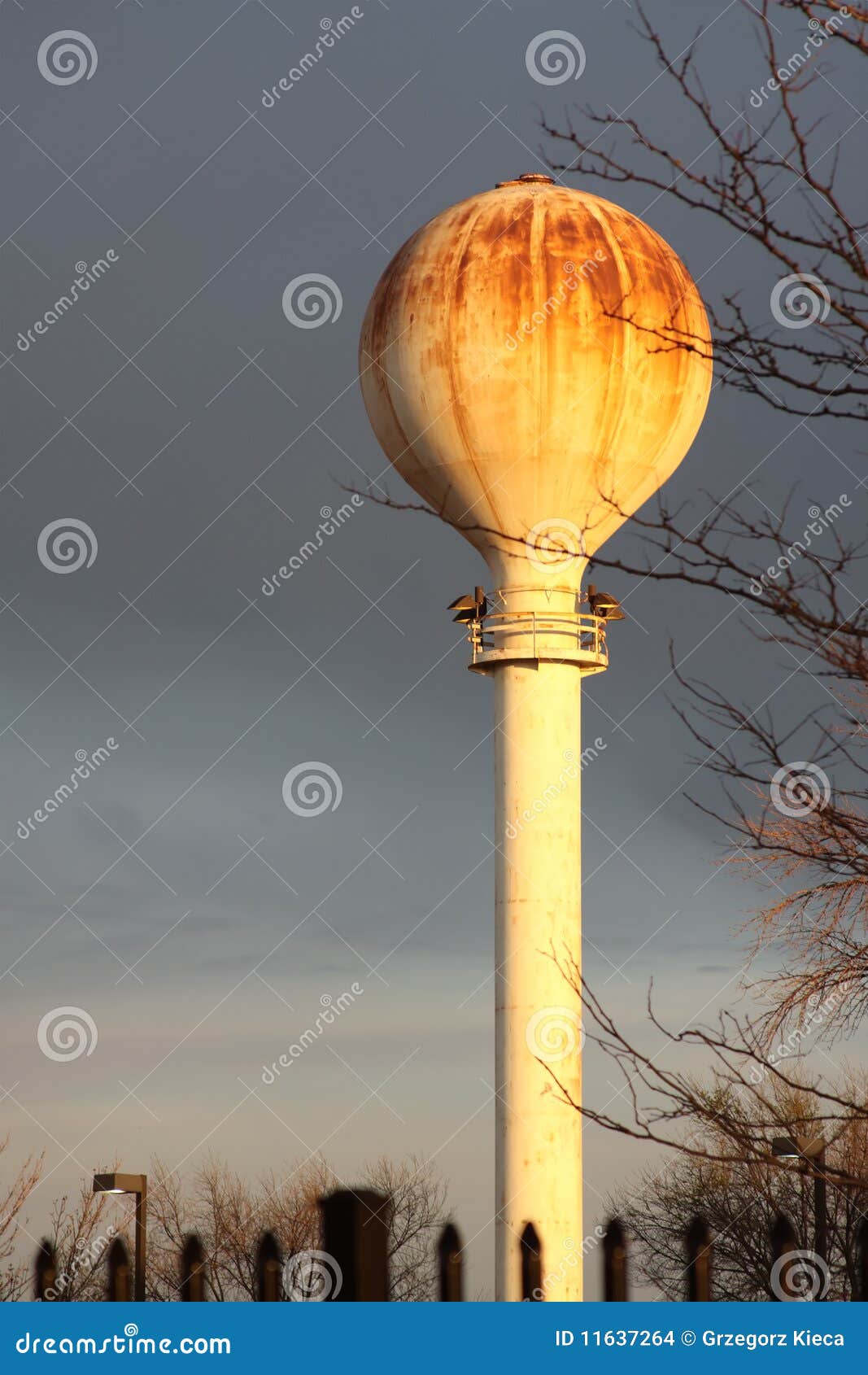 Old Rusty Water Storage Tank Stock Photo - Image of metal, tower: 11637264