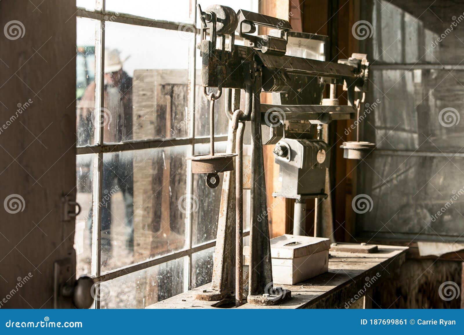 Old Scales on a Cattle Ranch Stock Image - Image of vintage, ranching ...