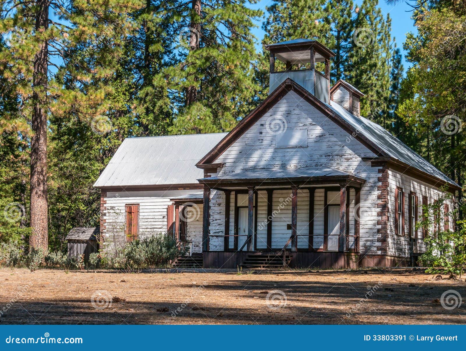 Old Schoolhouse in Rural California Stock Image - Image of building ...