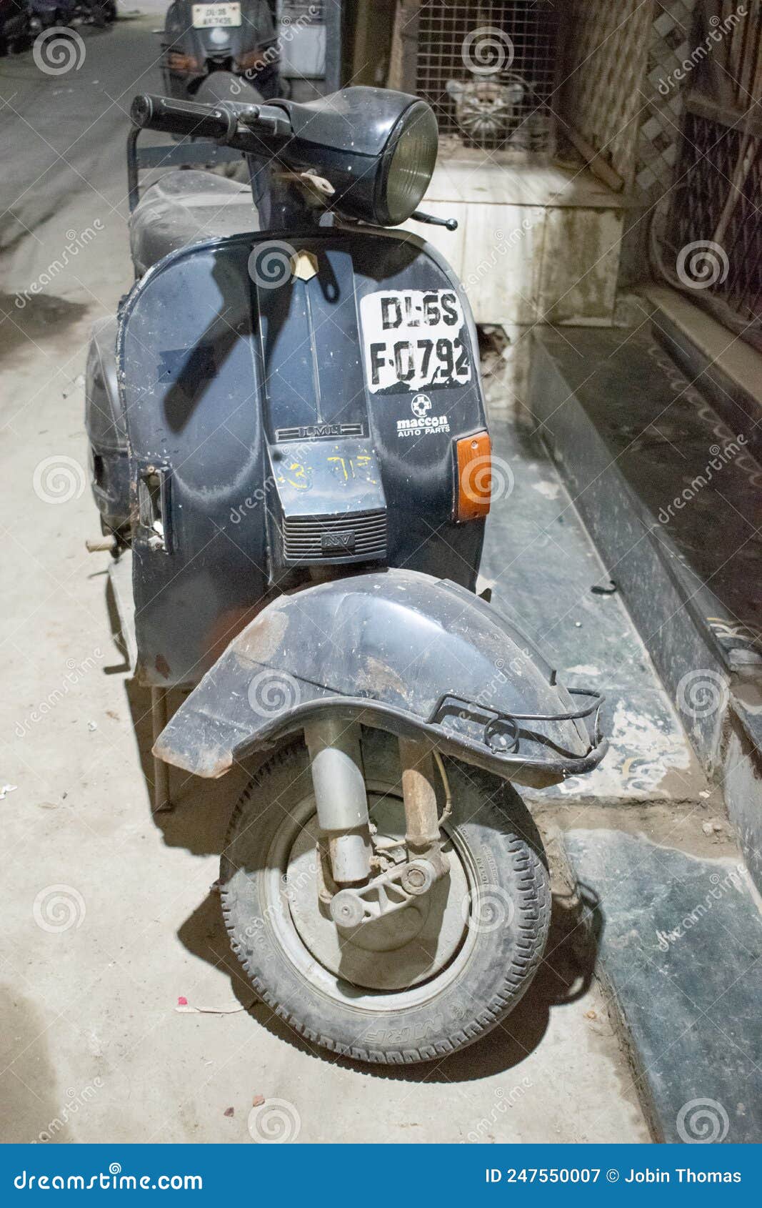 Old Scooter Known As Chetak Editorial Photography - Image of power ...