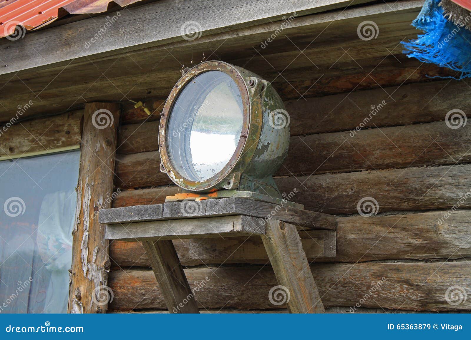 Old Searchlight Mounted on a Wooden House Stock Image - Image of ...