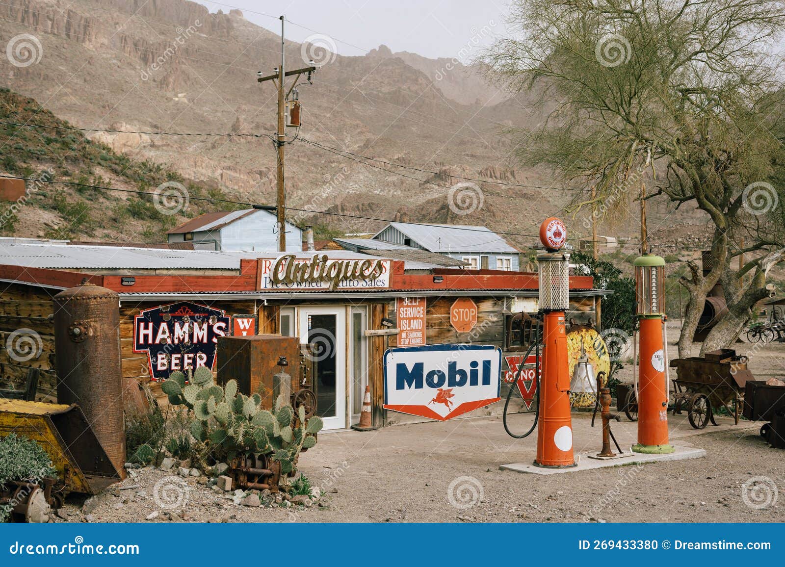 An Old Service Station on Route 66, Oatman, Arizona Editorial Image ...