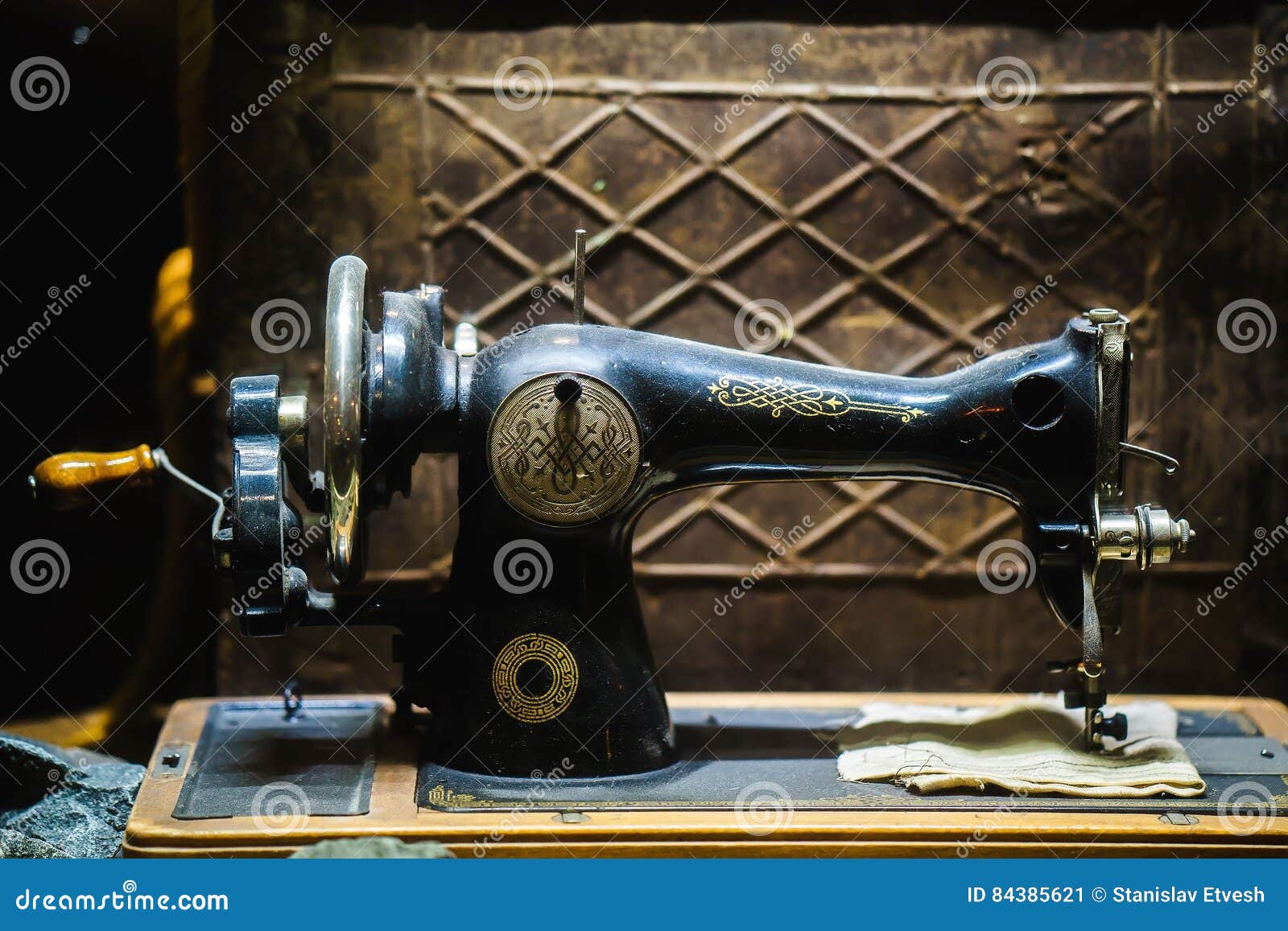 Old sewing machine stock image. Image of scene, senior - 84385621