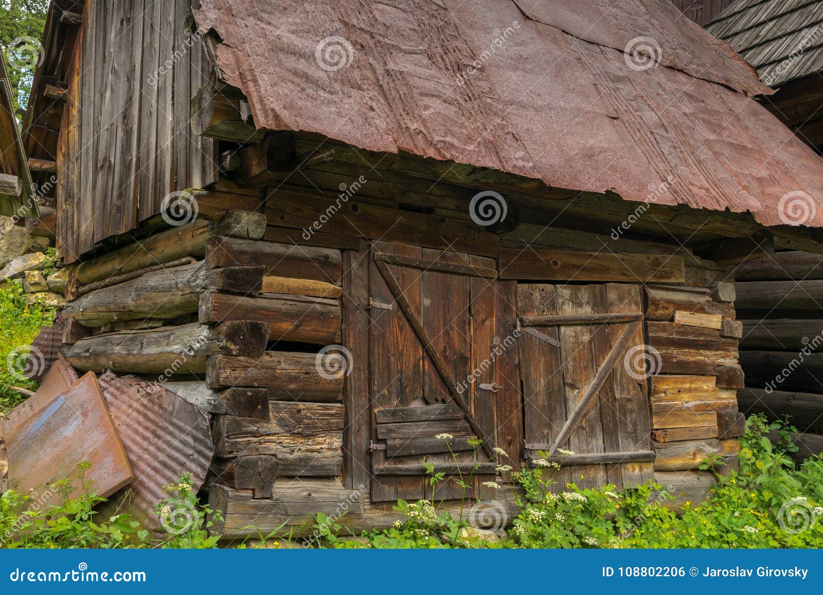 Shack editorial photo. Image of building, history, background - 108802206