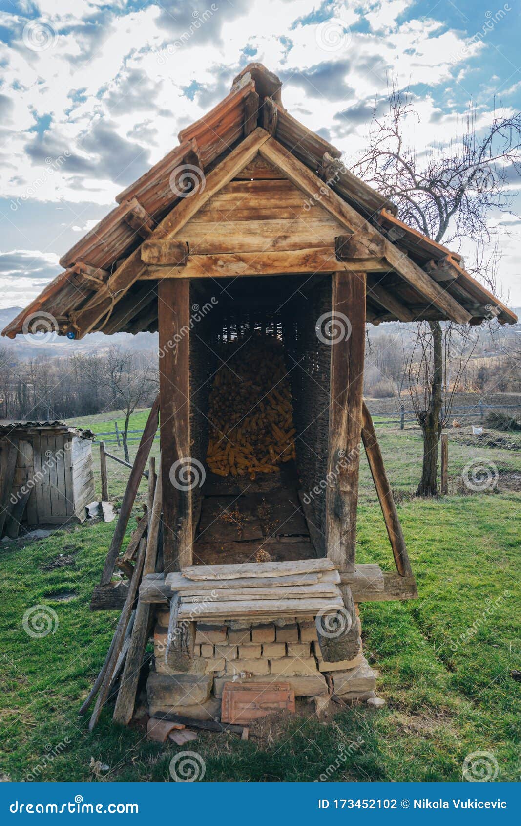 Old shack on a farm stock photo. Image of village, roof - 173452102