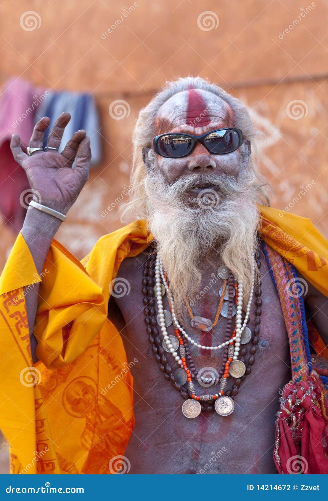 Old Shaiva Sadhu in Pashupatinath, Nepal Editorial Photography - Image ...