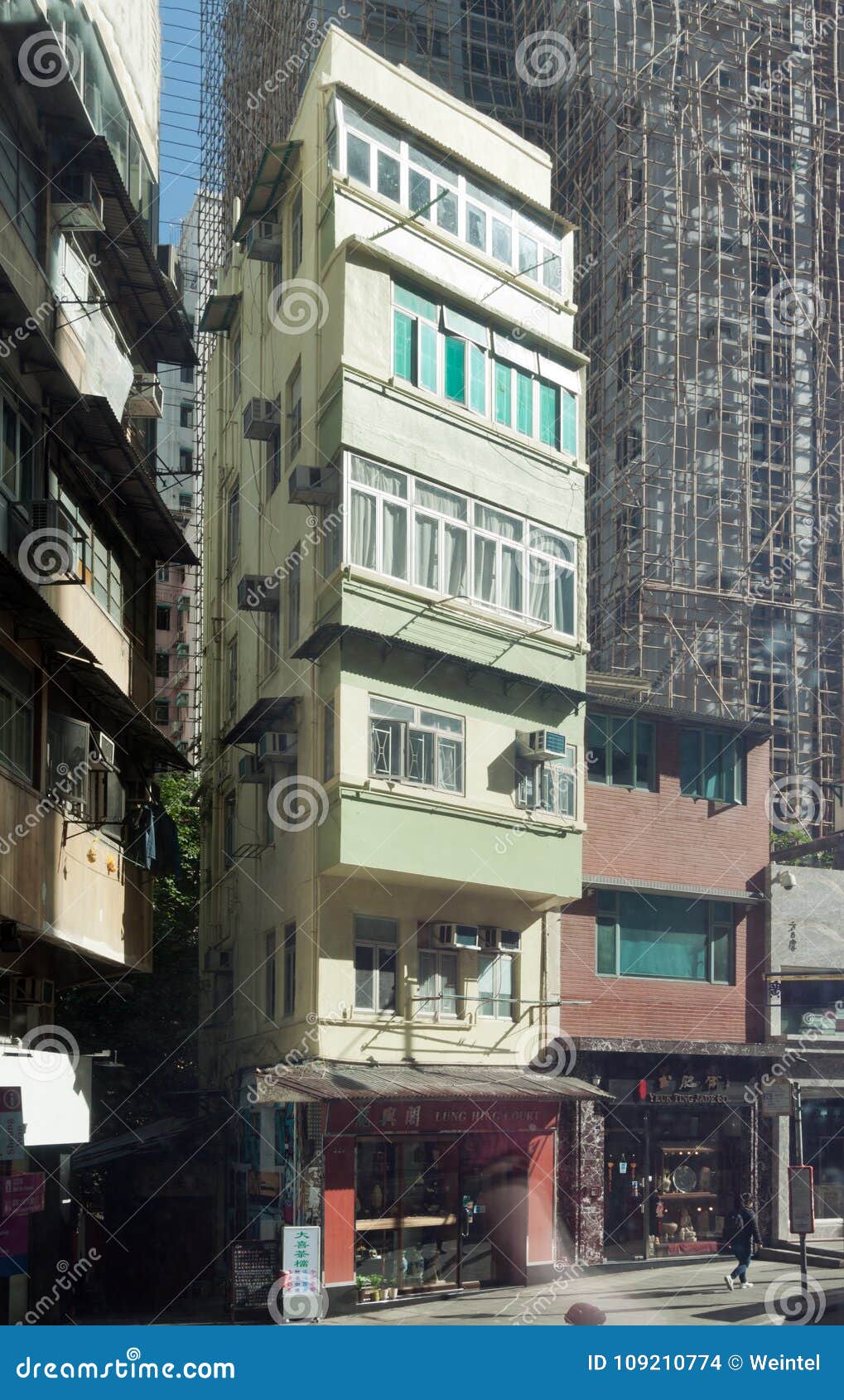 Old Skyscraper editorial stock image. Image of apartment - 109210774