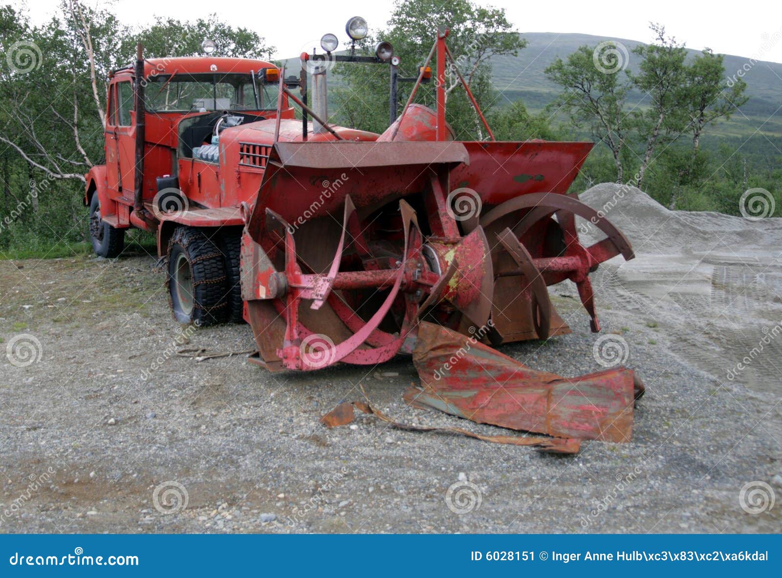 Old snow cutter stock image. Image of chains, three, lights - 6028151