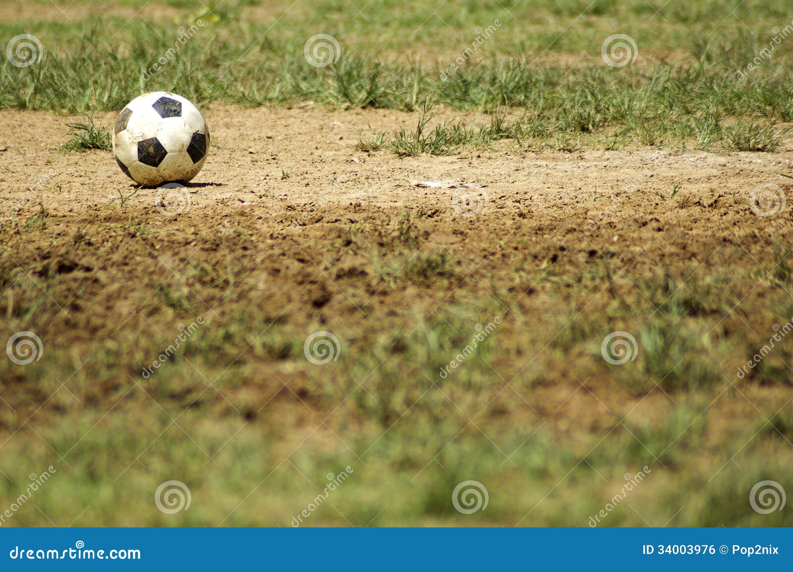 Old Soccer Ball. Poor School Soccer Field Foto de Stock - Imagem de ...