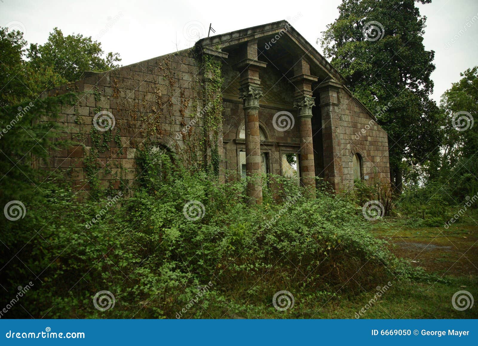 Old southern building stock photo. Image of mansion, residence - 6669050