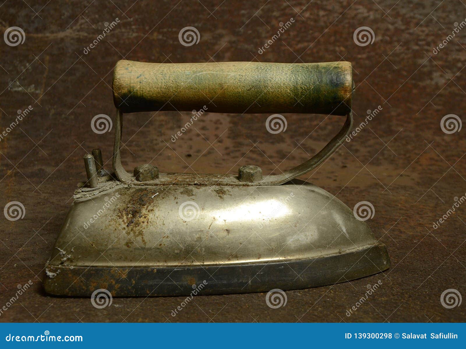 Old soviet iron iron. stock photo. Image of rarity, dirt - 139300298
