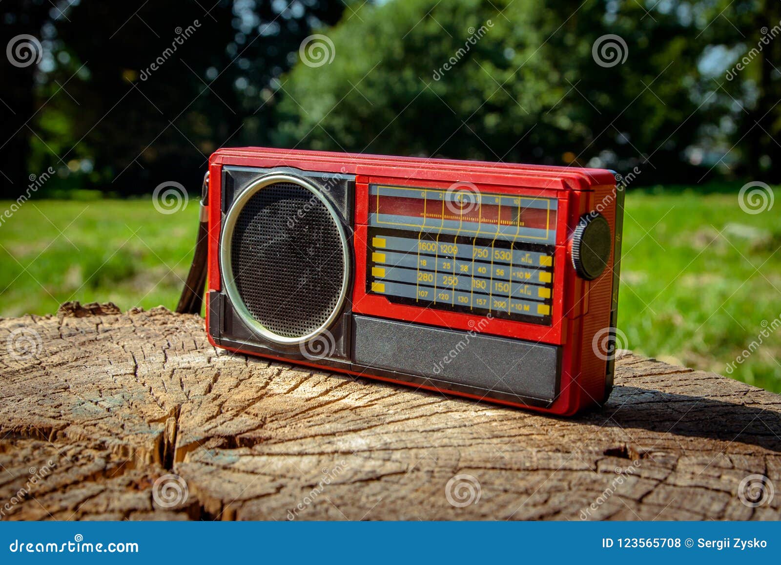 Old Soviet Radio on a Wooden Background. Stock Photo - Image of antique ...