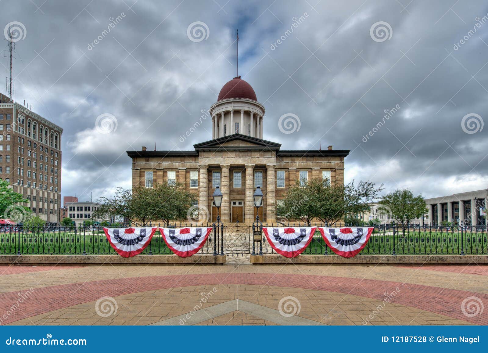 Old State Capitol stock photo. Image of clouds, flags - 12187528