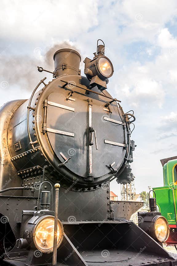 Old Steam Engine, Front View Stock Image - Image of detail, train: 58632671