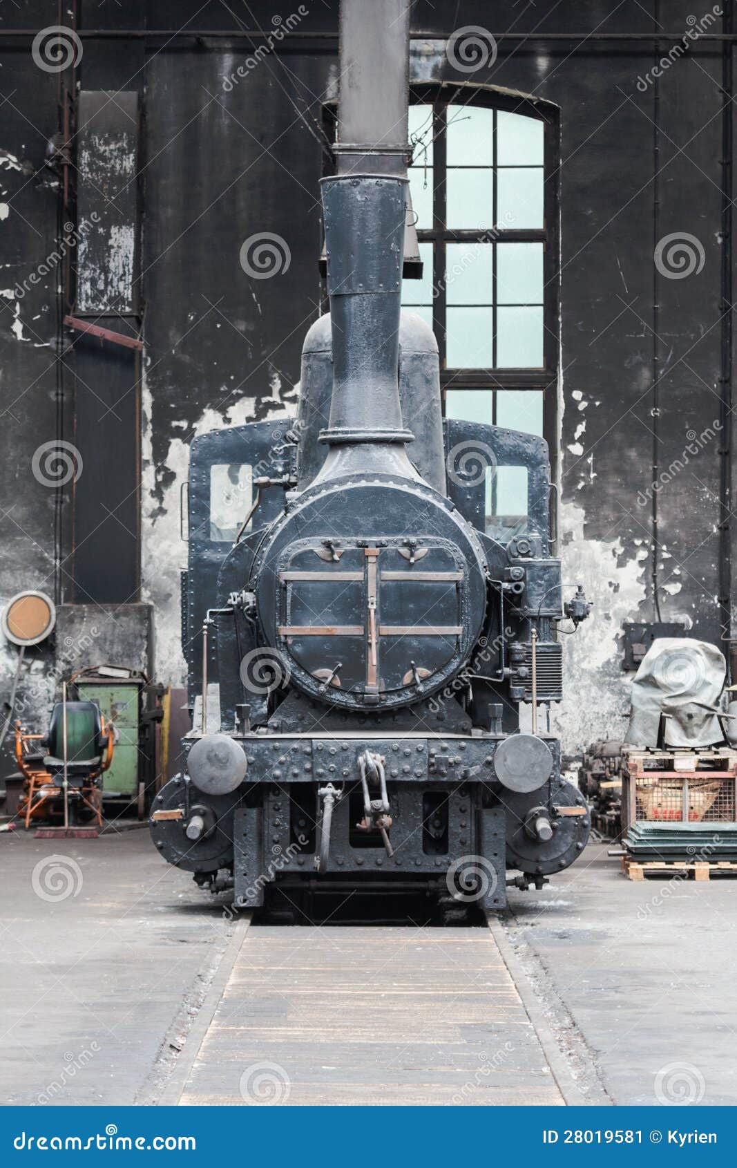 Old steam locomotive stock image. Image of classic, history - 28019581