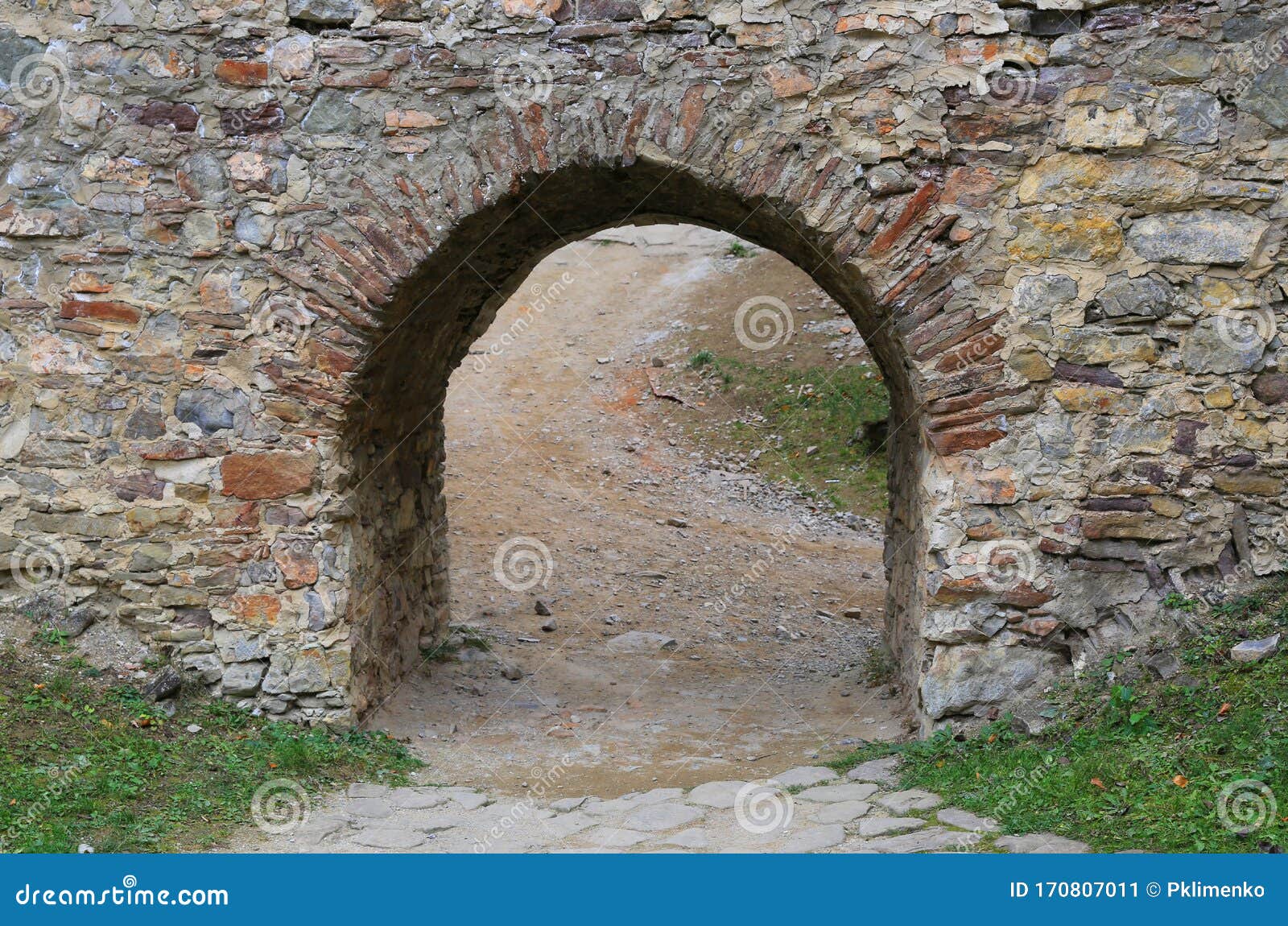 Old Stone Arch in Stonewall Stock Image - Image of fortification, gate ...
