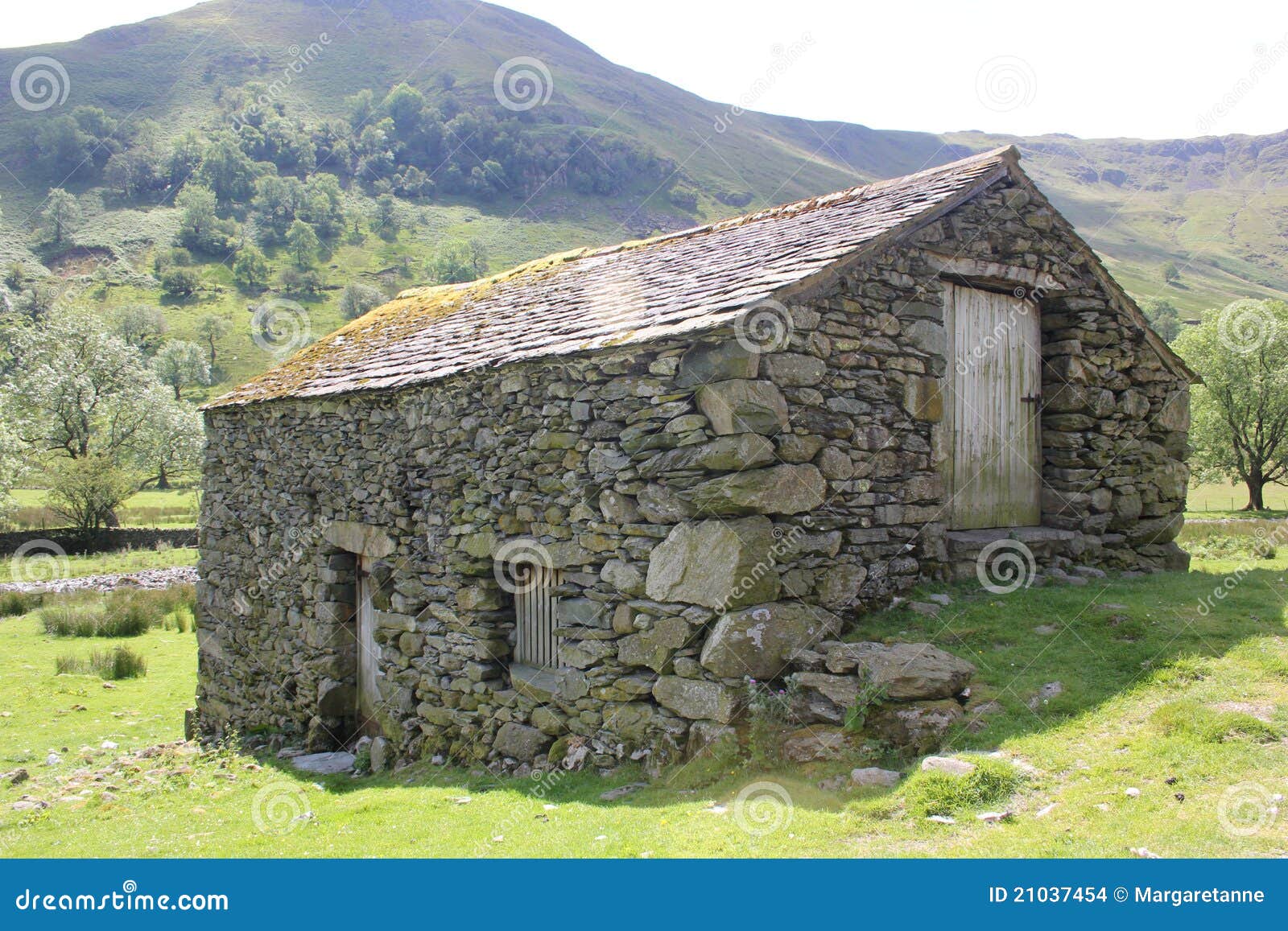 Old Stone Barn in Landscape Stock Photo - Image of farming, landscape ...