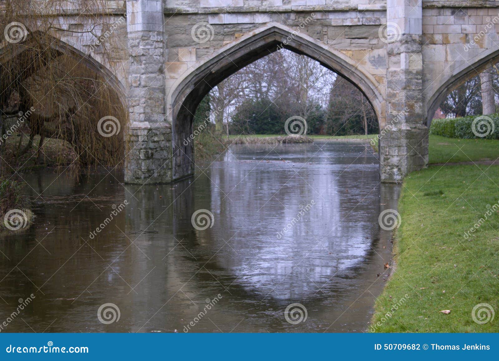 Old Stone Bridge Arches with Moat in England Stock Photo - Image of ...