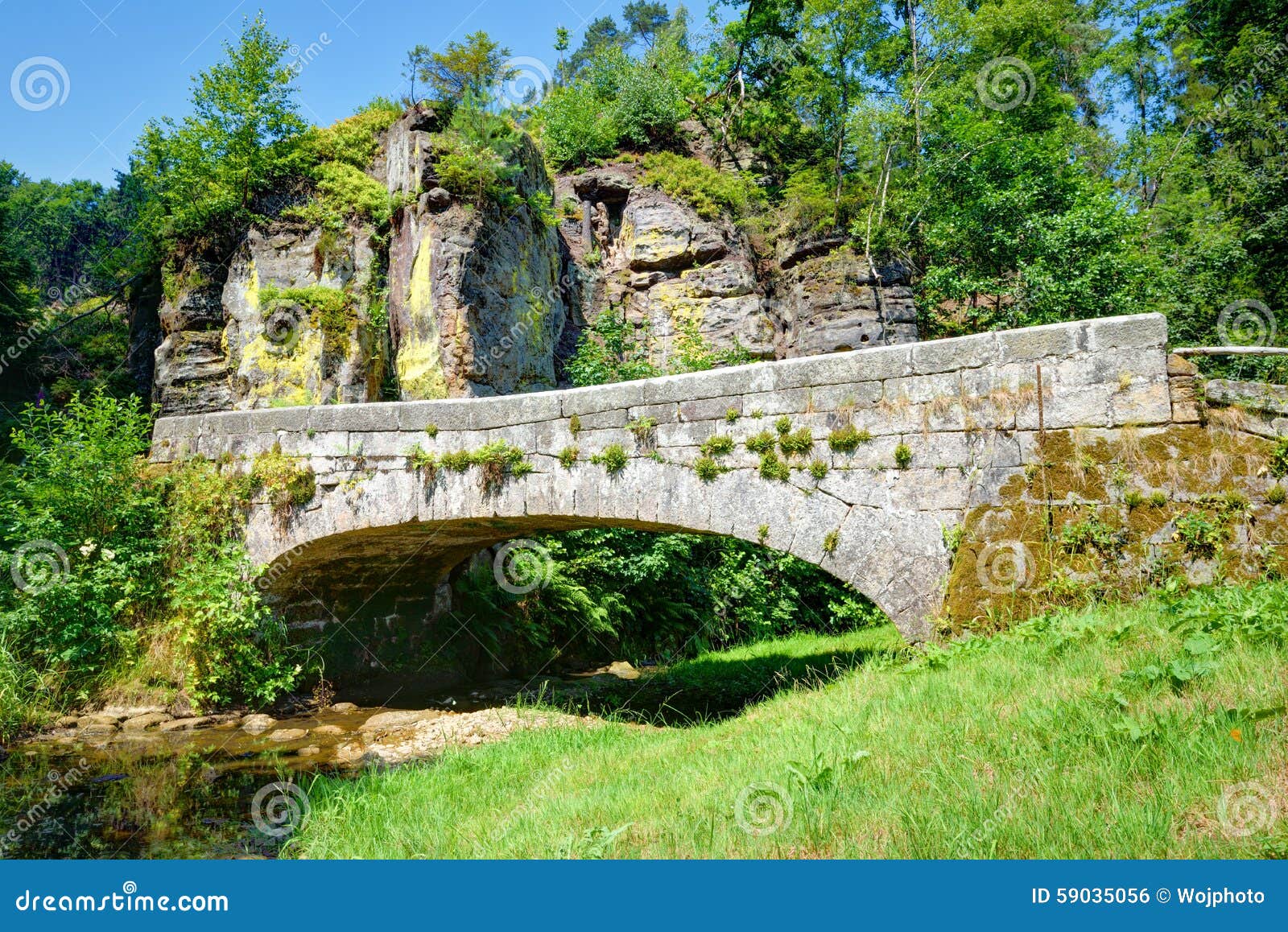 Old Stone Bridge Over a Small Rivulet Stock Photo - Image of ancient ...