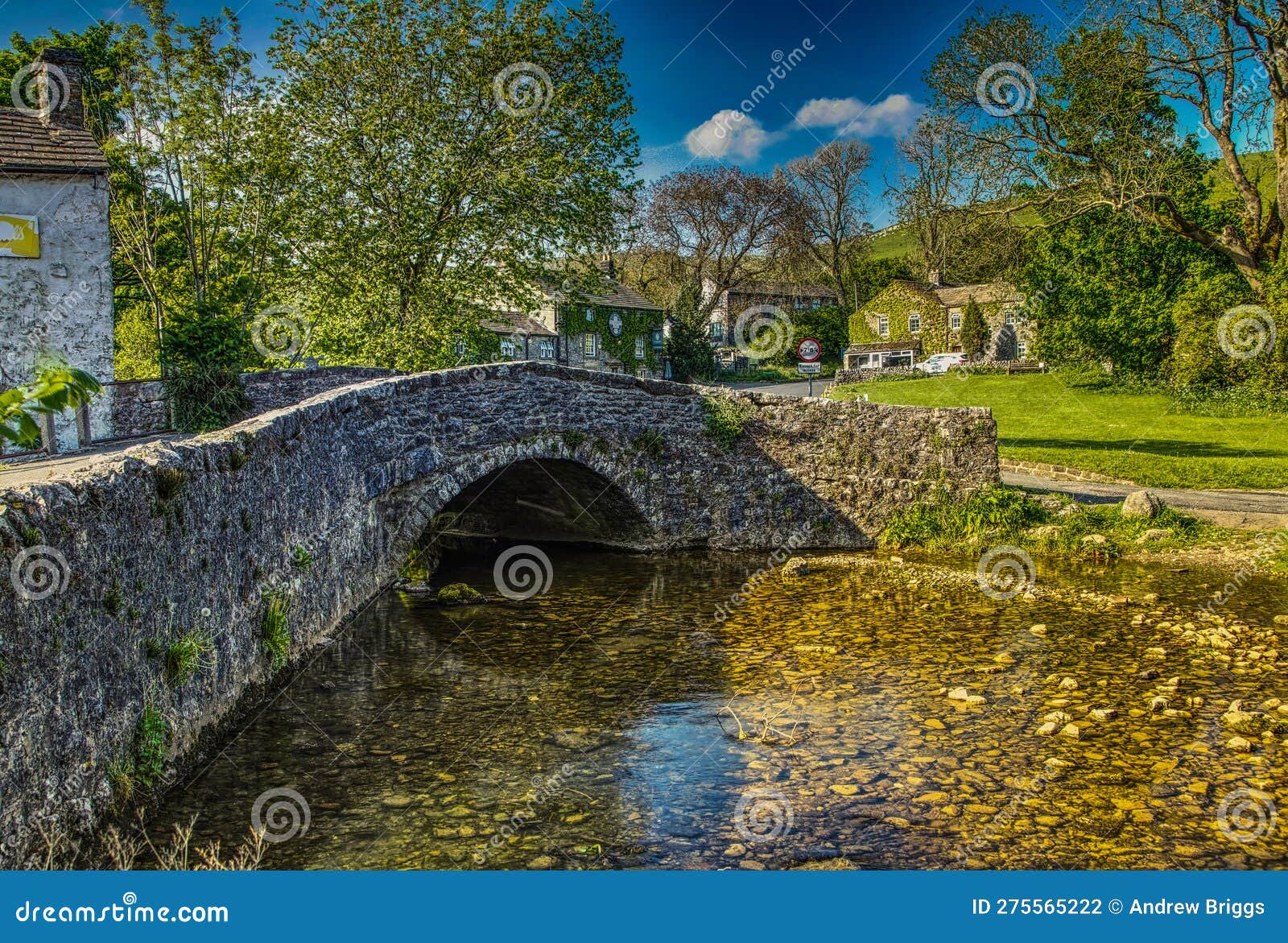 The Yorkshire Village of Malham Stock Photo - Image of flower, canal ...
