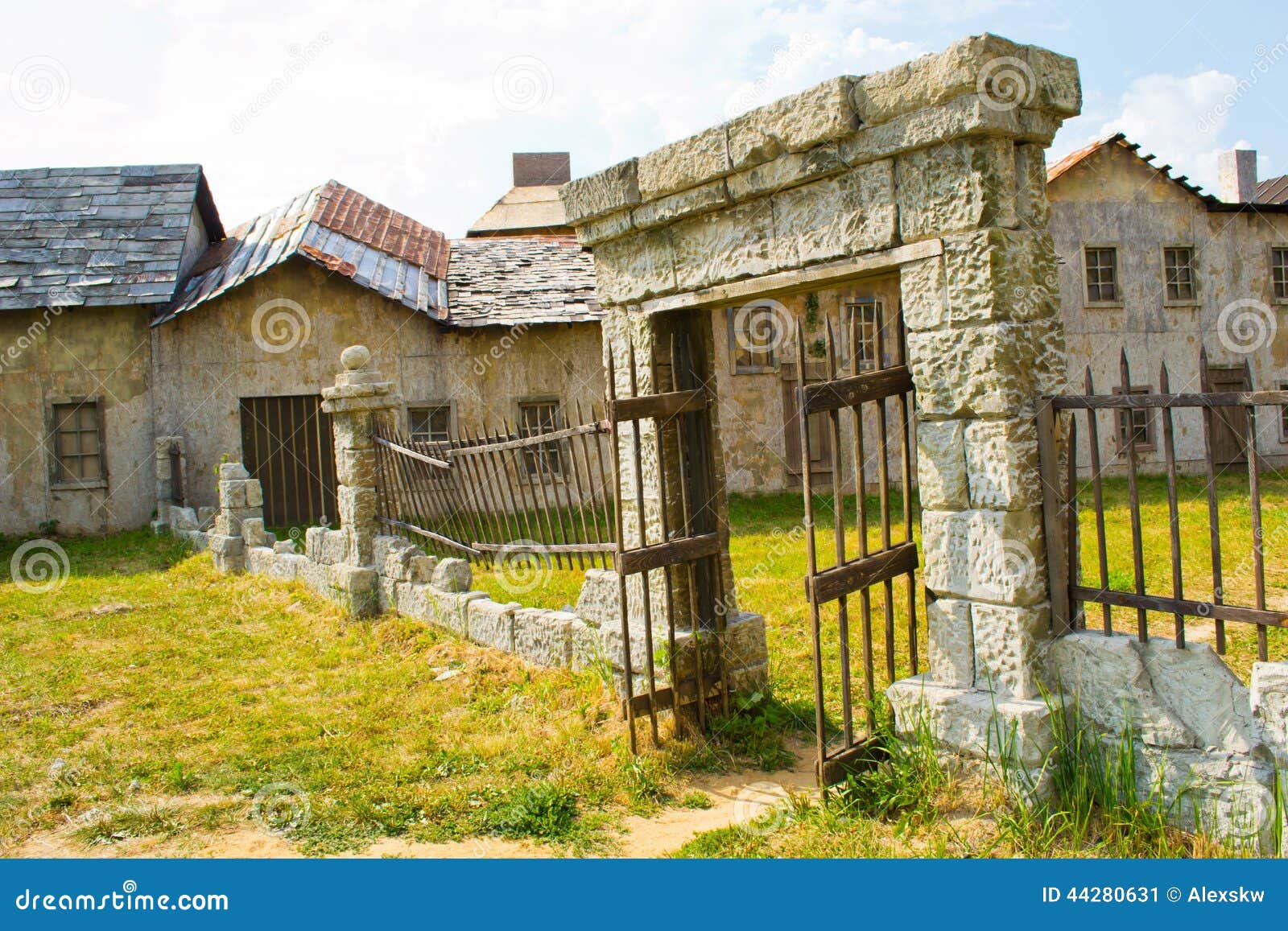 Old stone gate stock image. Image of ghost, gate, collapsed - 44280631