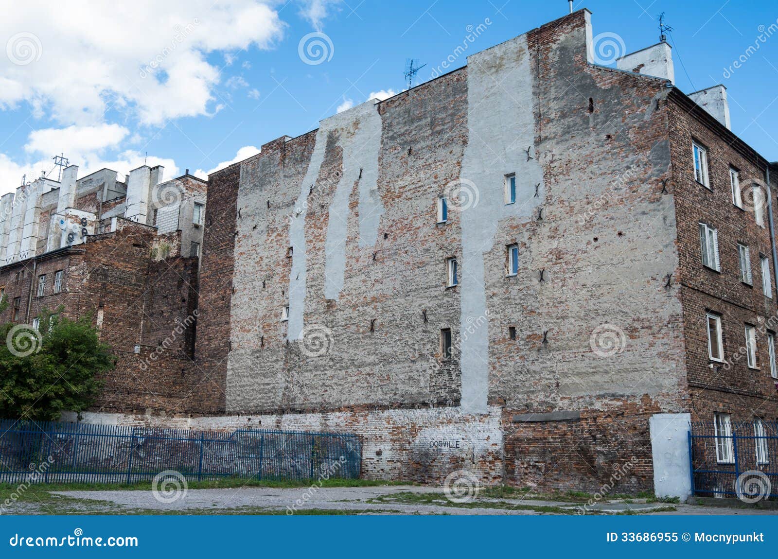 Old stone house in Warsaw stock image. Image of housing - 33686955