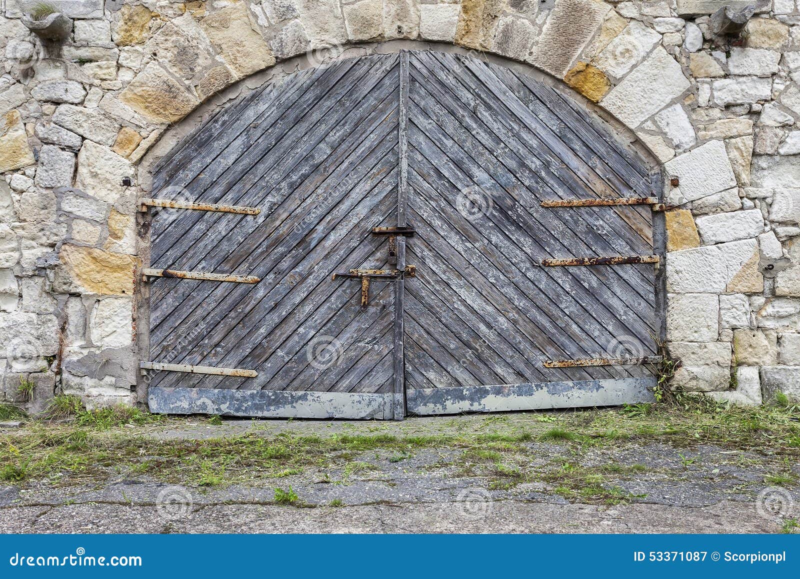 Old Stone Wall and Wooden Gate Stock Image - Image of lock, background ...