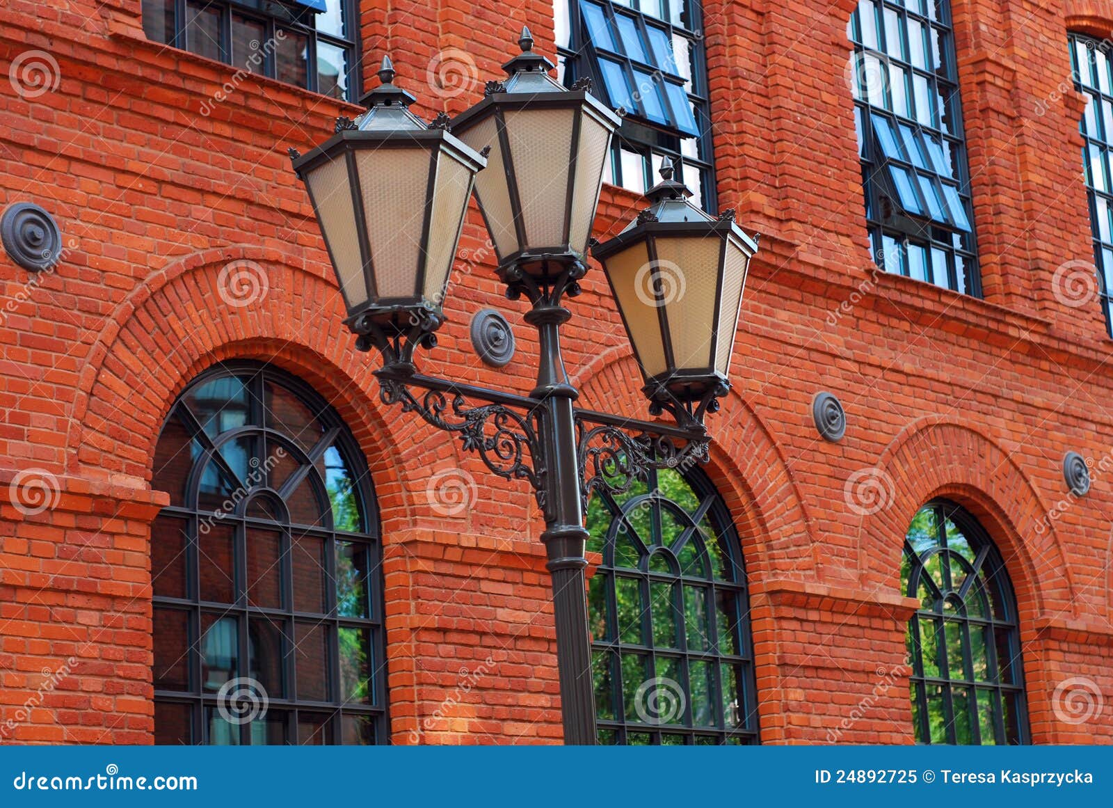 Old Street Light Lamp Post in Manufactura Stock Image - Image of glass ...