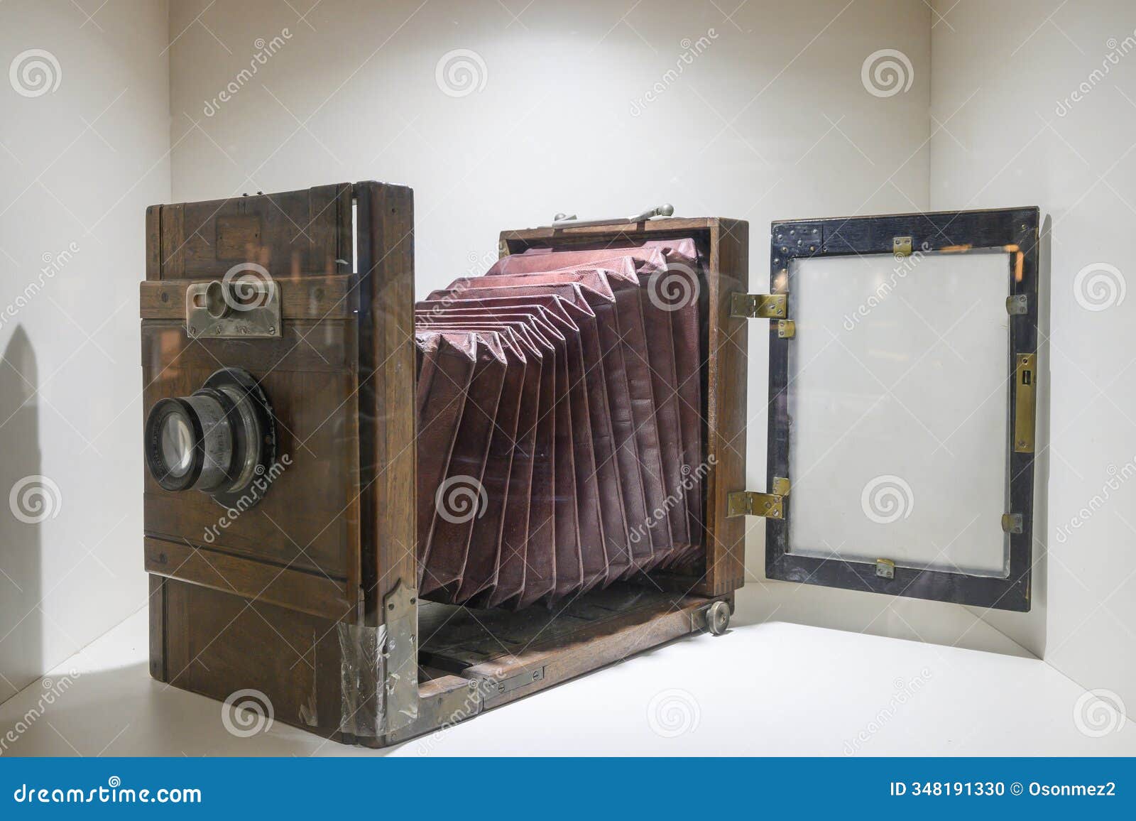 Old Style Bellows Camera on Display in the Exhibition Hall Stock Photo ...
